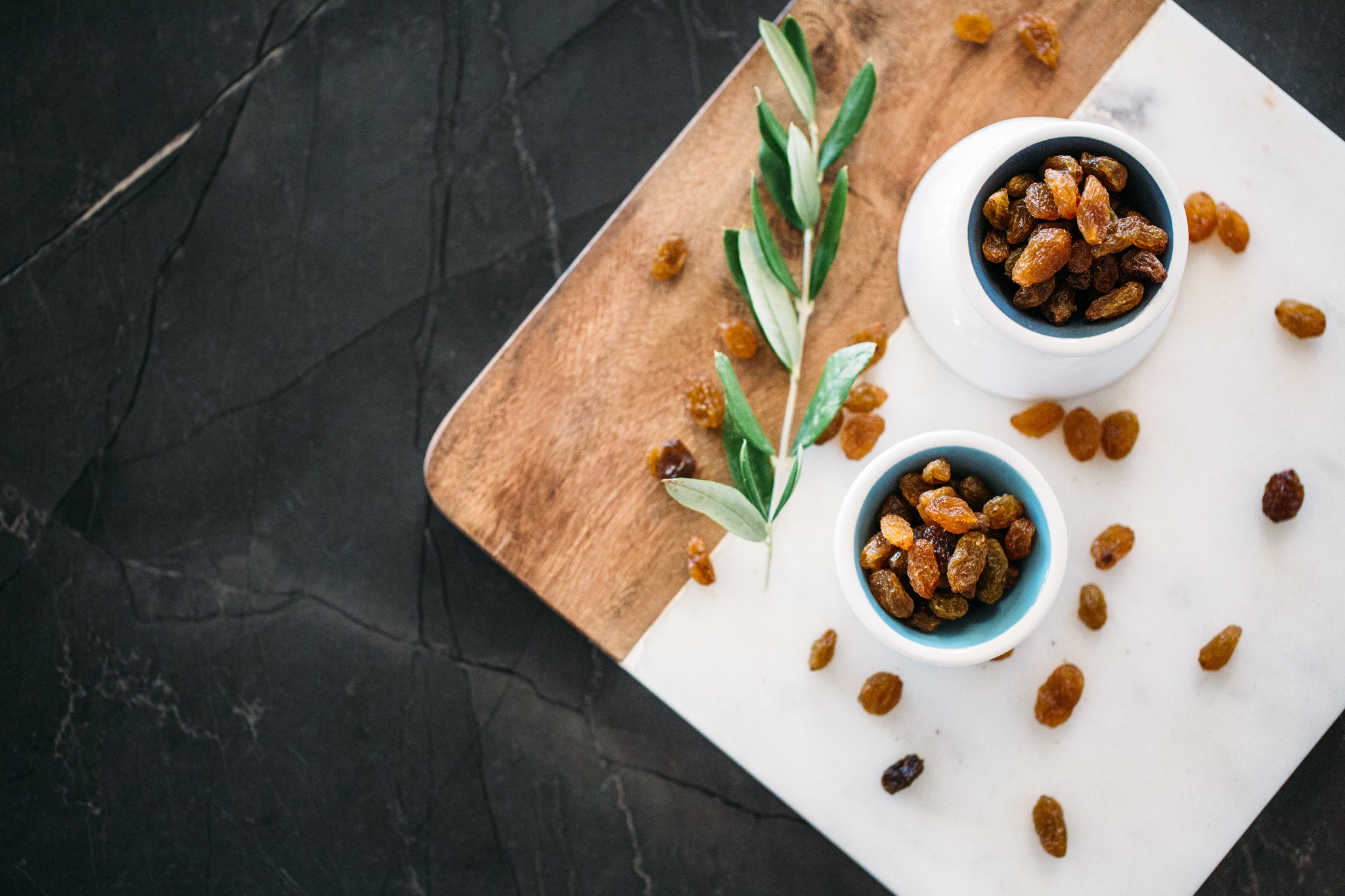 Buy Dried Fruit - Sultanas Online | The Nut Market